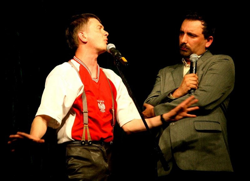 Opublikowany w GALERIA , GALERIA 2009 Tagged kabaret , neonówka